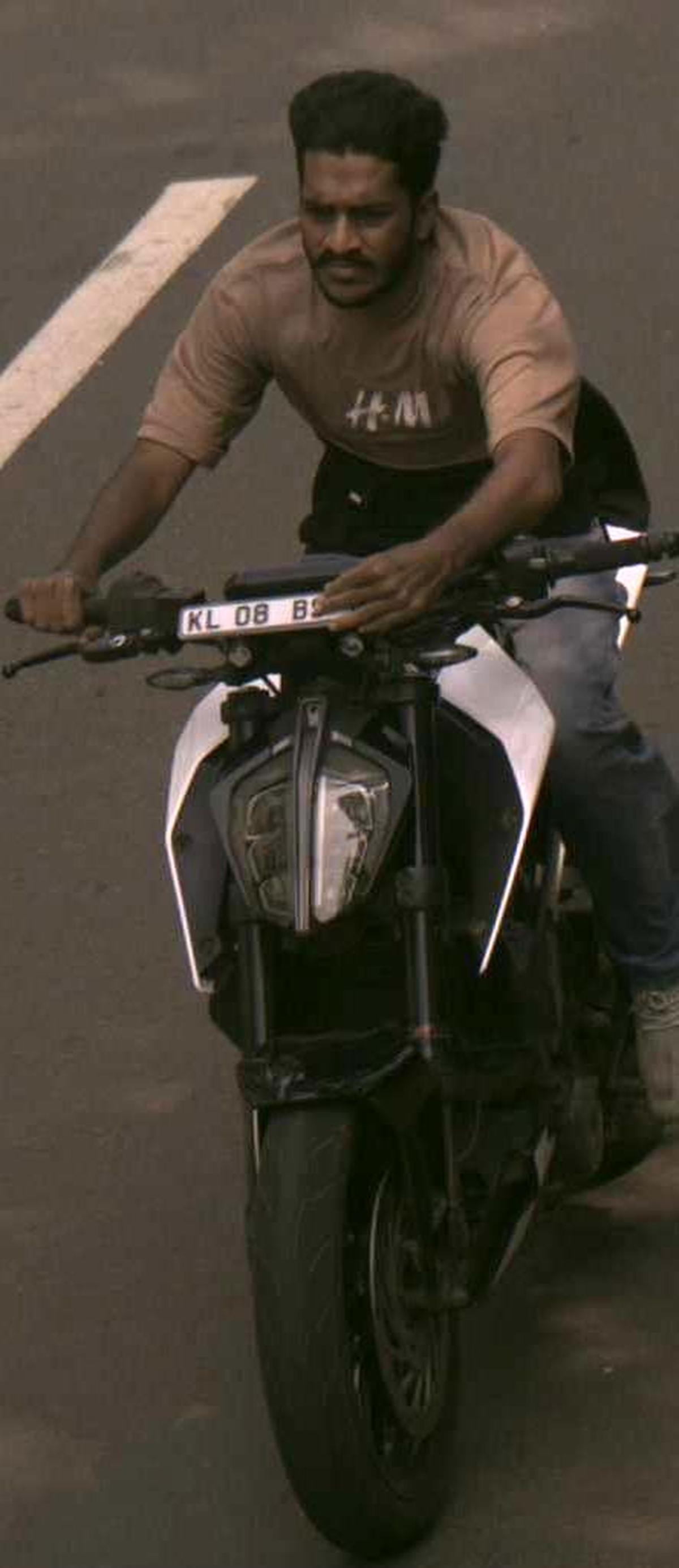 Crackdown on riders who covered number plates in front of AI cameras in ...