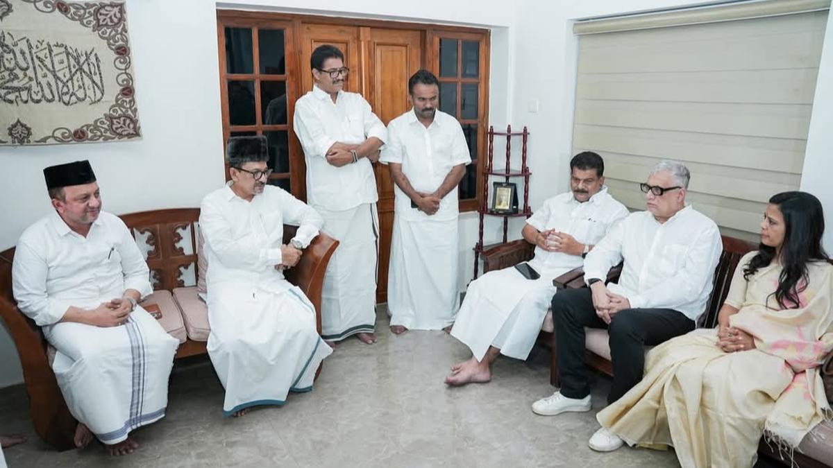 Trinamool leaders O’Brien, Moitra meet Thangal - The Hindu