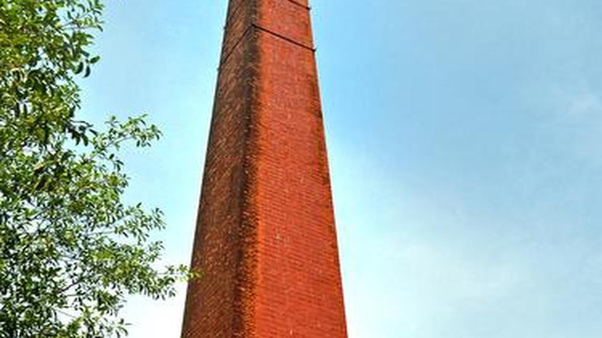 Feroke tile industry in crisis - The Hindu