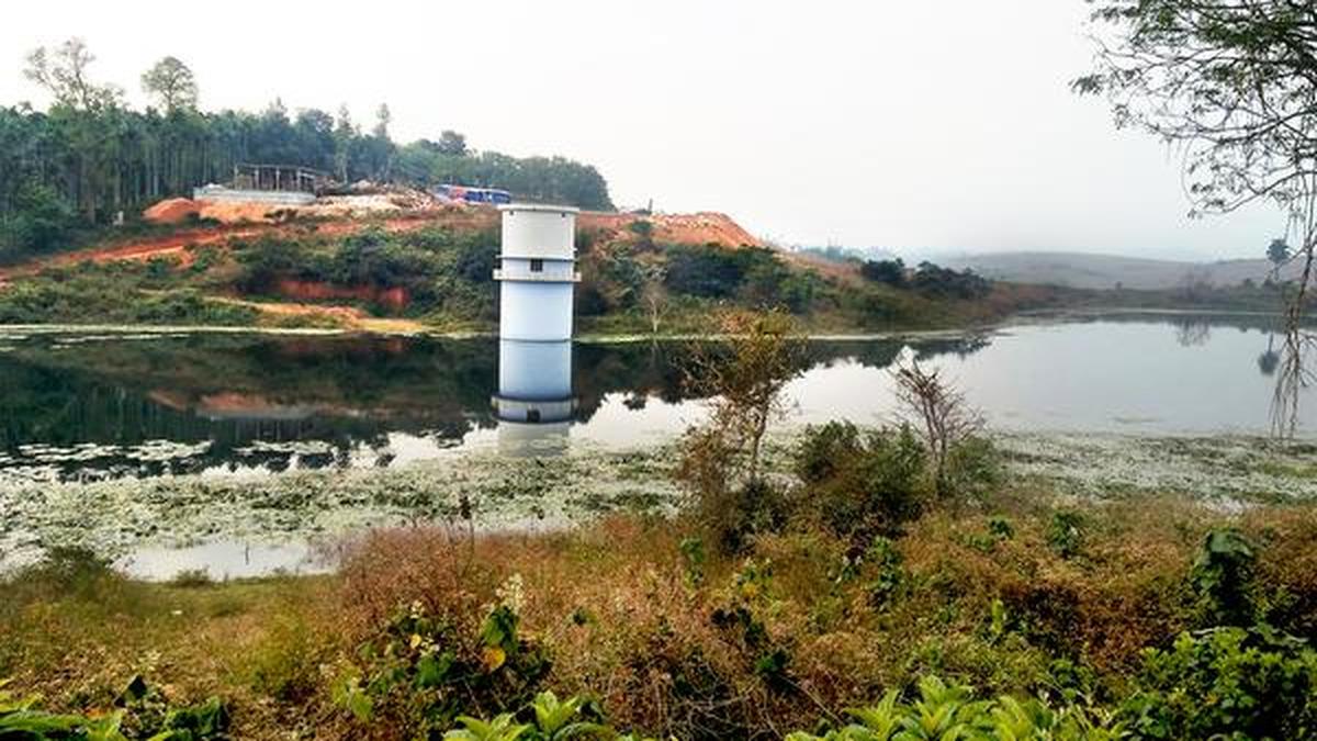 Karapuzha reservoir struggles for survival - The Hindu