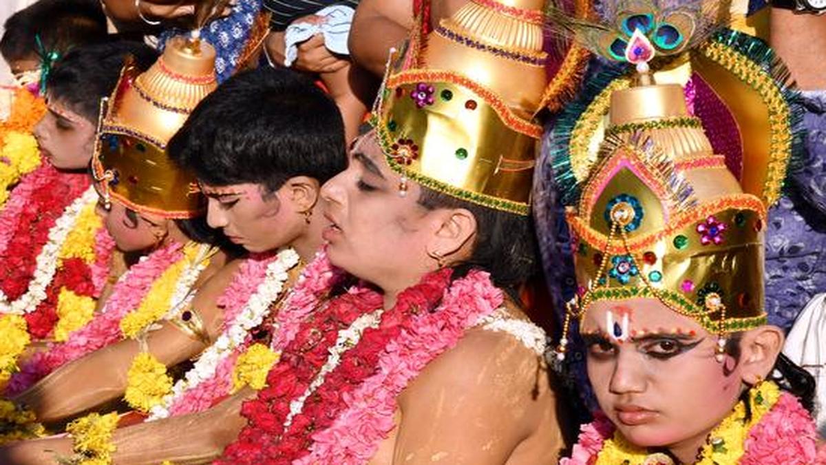 Body piercing rituals draw flak - The Hindu