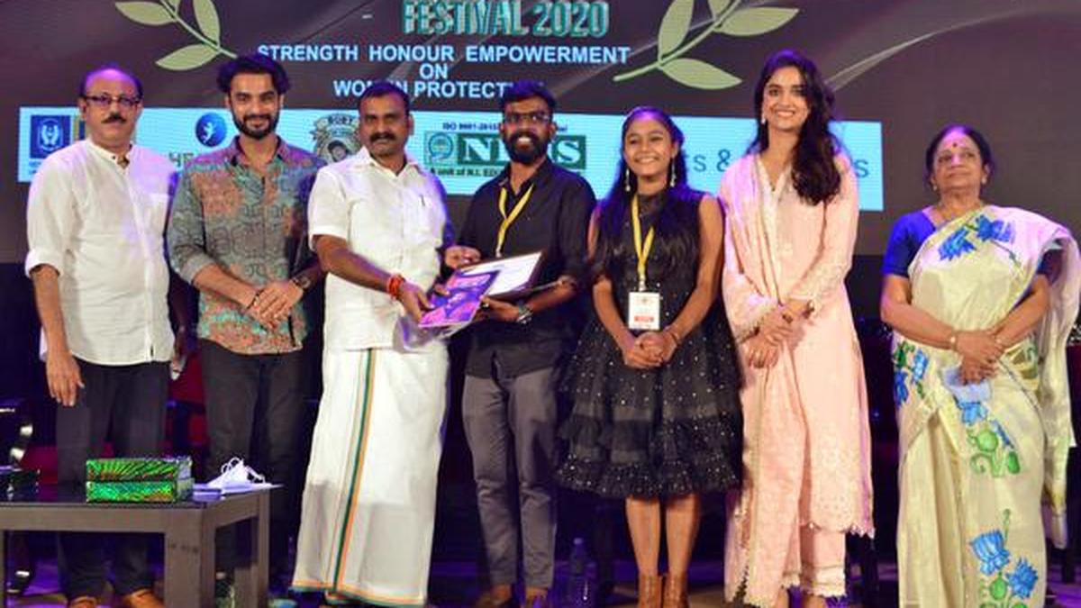 ‘Focus on unsung heroes of freedom struggle’ - The Hindu