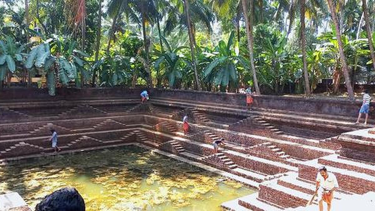 Tension as locals stop Anappara quarry operations - The Hindu