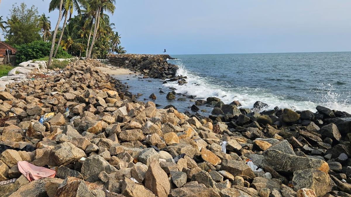 Tetrapod wall work yet to resume as Chellanam residents brace for ...