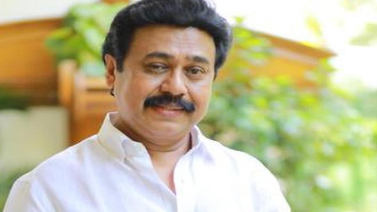 Filmmaker Vinayan accuses Chalachitra Academy Chairman Ranjith of ...