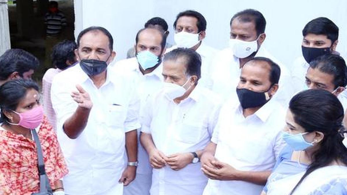 LIFE flats: UDF leaders observe satyagraha at Wadakkanchery - The Hindu