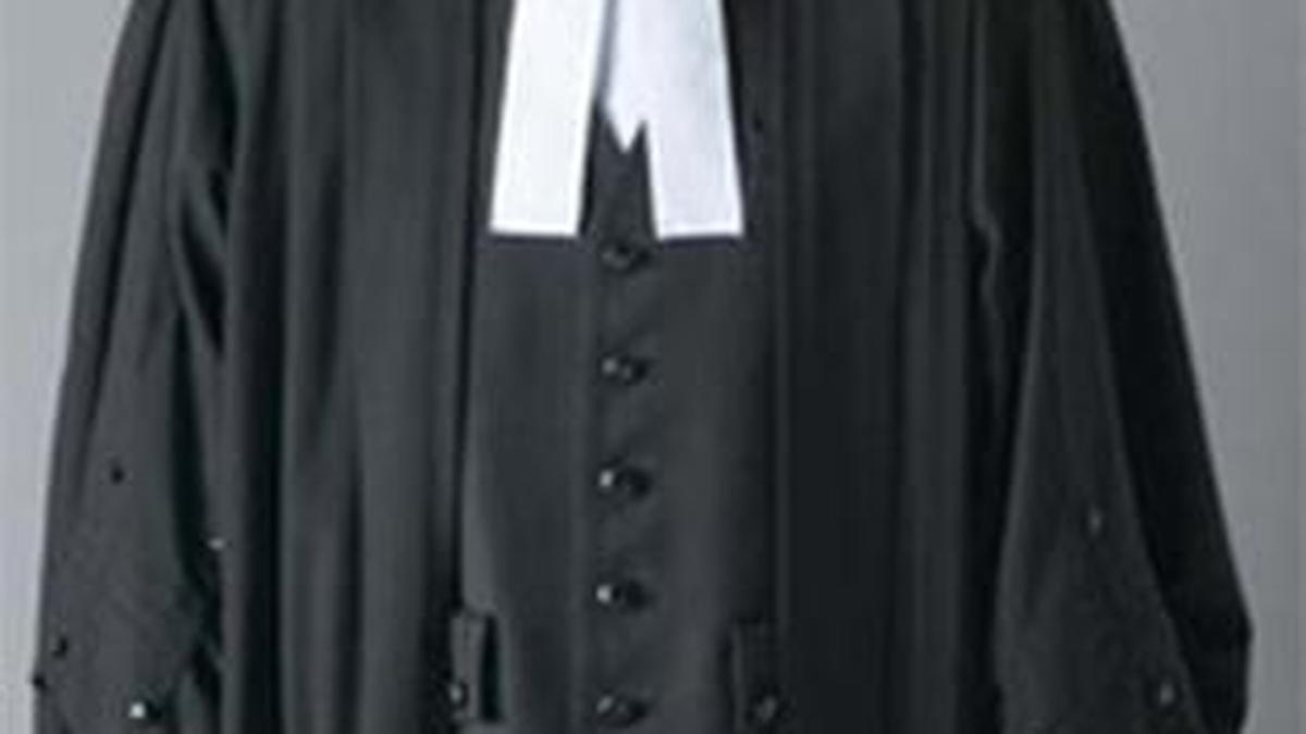 Judicial officers for summer-friendly dress code in courts - The Hindu