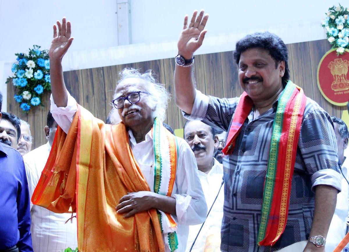 Kadannappally Ramachandran, K.B. Ganesh Kumar sworn in as Ministers in Kerala Cabinet - The Hindu