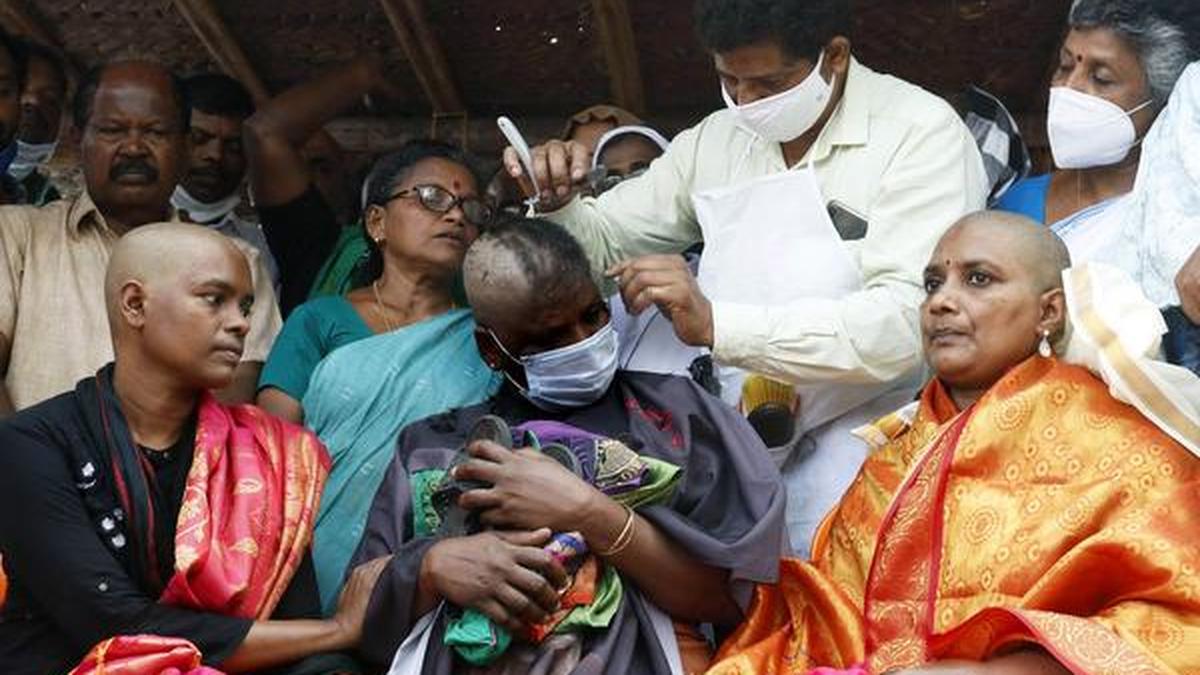 Walayar siblings death | Kerala High Court directs CBI to take over investigation - The Hindu