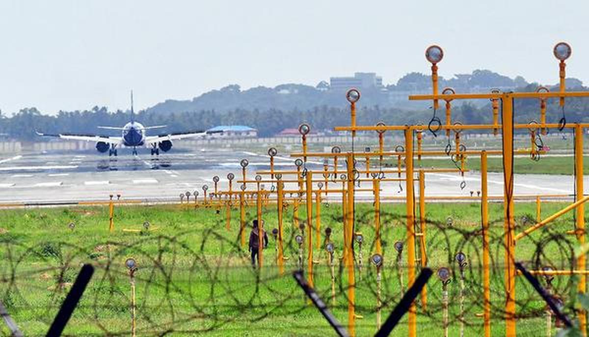 Barrette lighting for Thiruvananthapuram airport runway - The Hindu