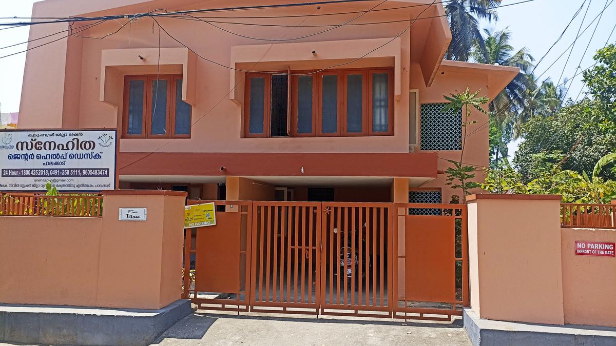 Kudumbashree’s Snehita gender helpdesk enters 10th year - The Hindu