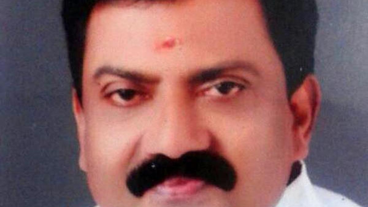 Another Congress leader allies with CPI(M) - The Hindu