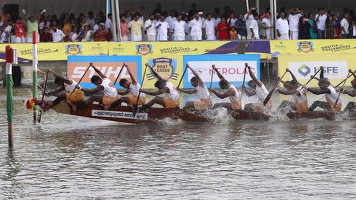 Nadubhagom Chundan wins 10th round of Champions Boat League - The Hindu