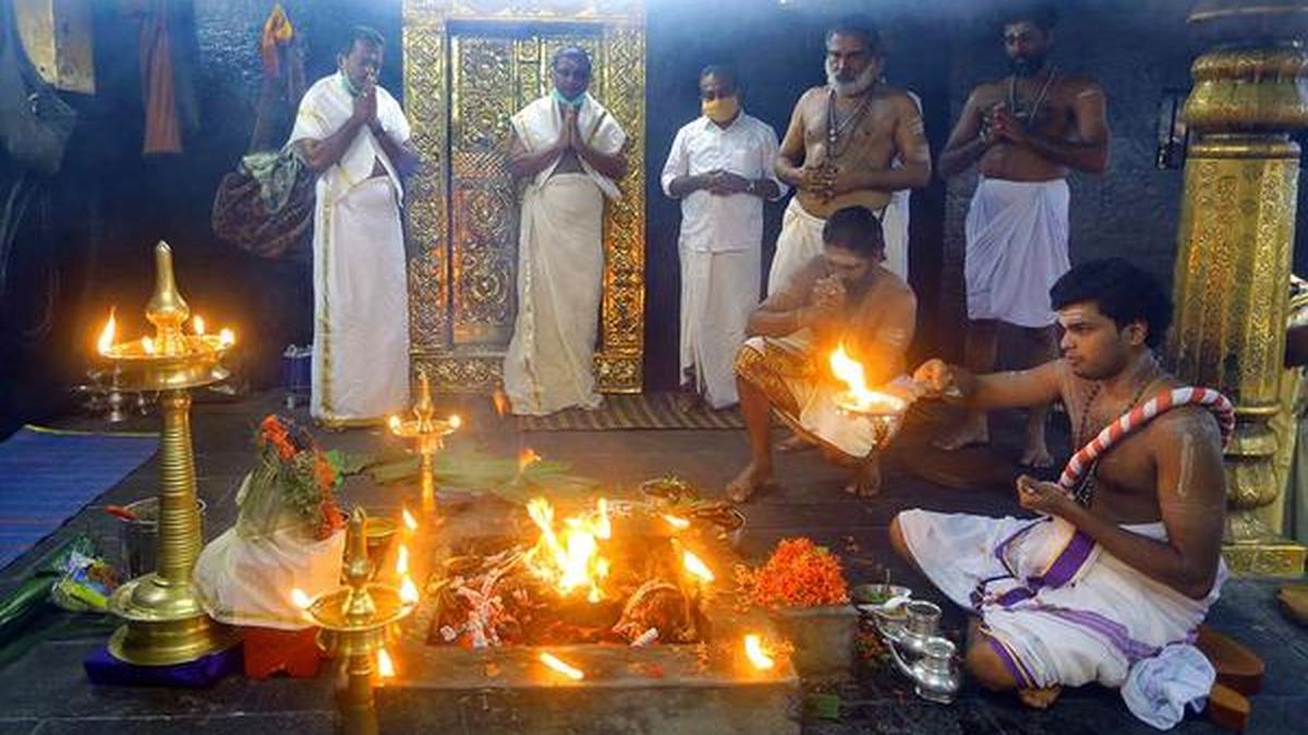 Monthly rituals begin at Sabarimala - The Hindu