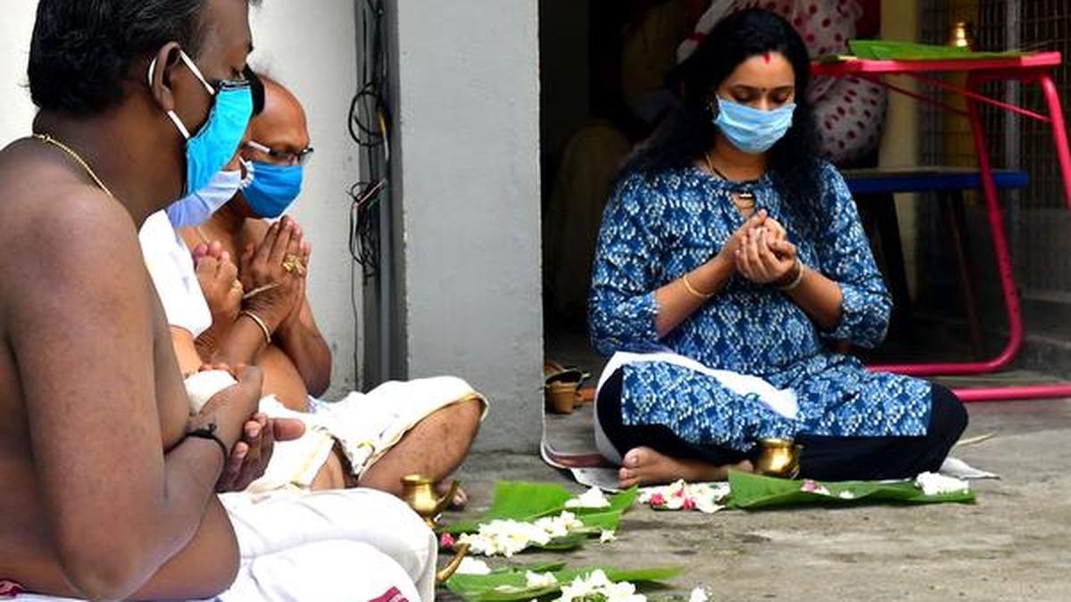 Offering Vavubali with the help of online tutorials - The Hindu