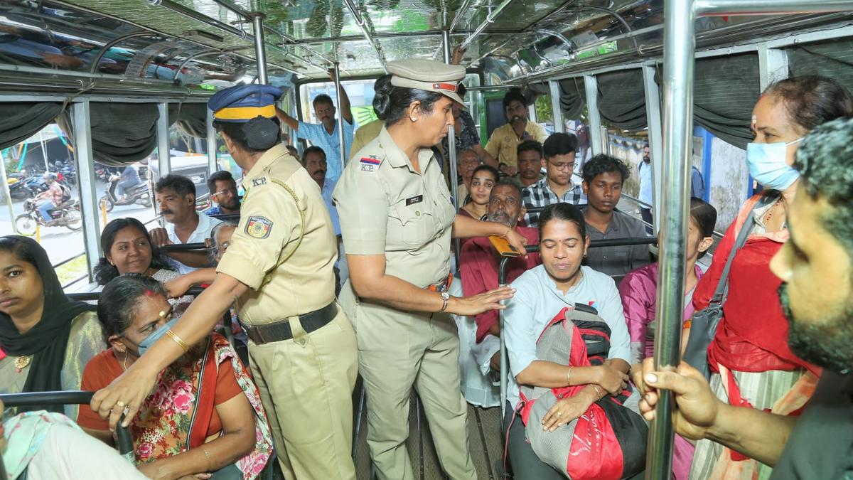 Kochi City police launch project for safety of women and children using ...