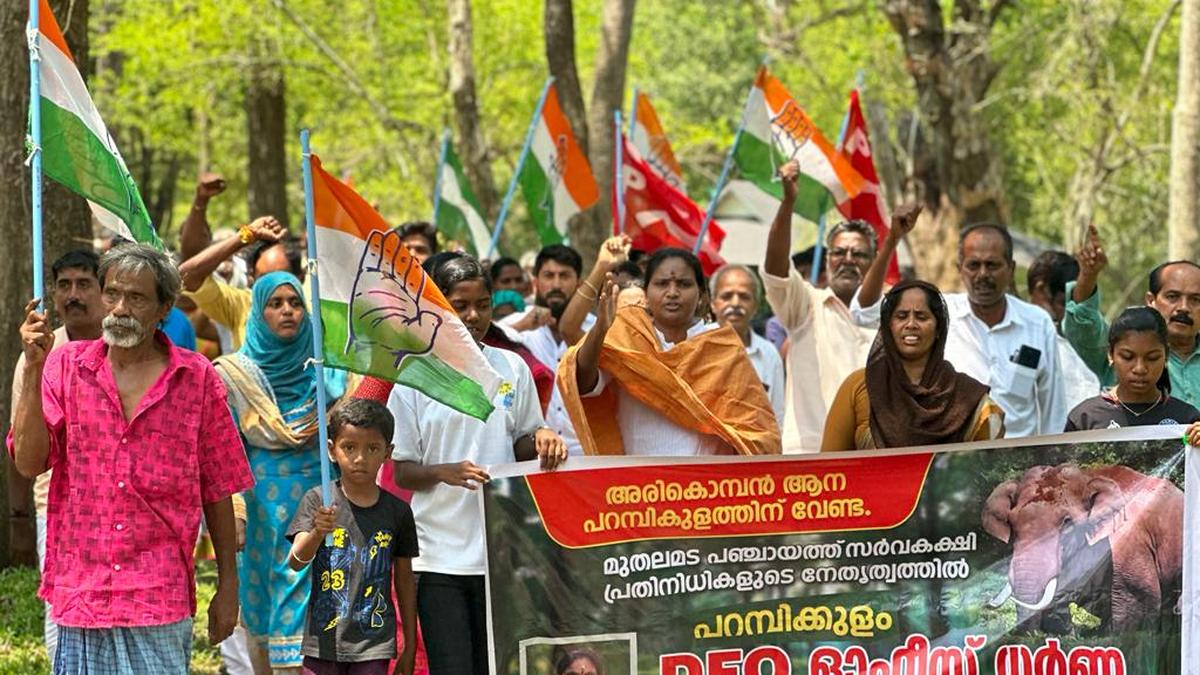 Protest continues against shifting Arikompan to Parmbikulam; hartal in ...