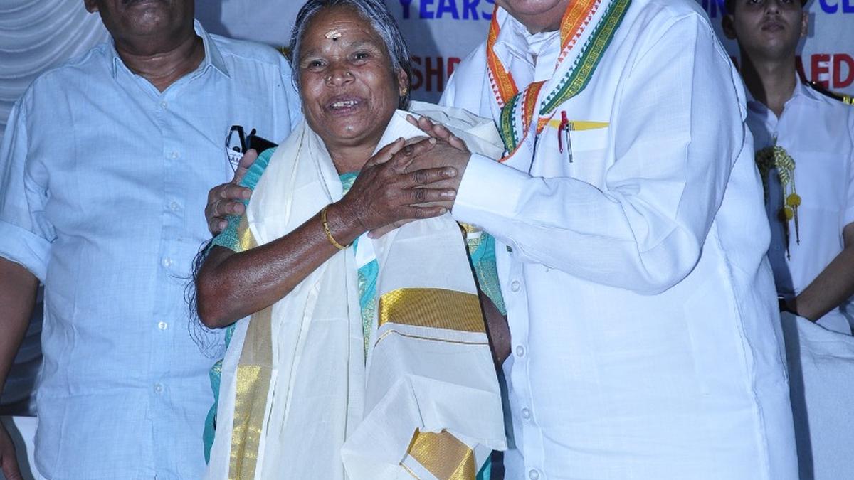 Governor inaugurates tribal meet at Attappady - The Hindu