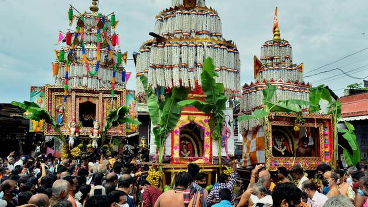 Scale-down fete, but Kalpathy keeps fervour intact - The Hindu