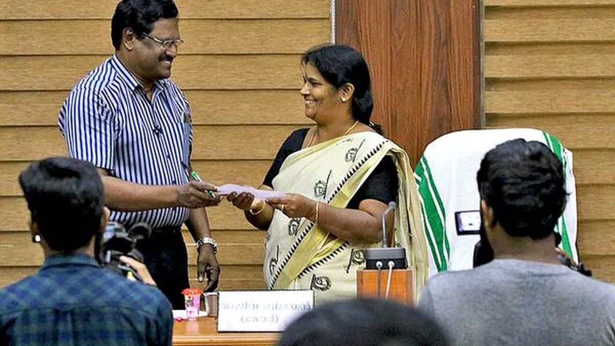 Thrissur Mayor Ajitha Vijayan resigns - The Hindu