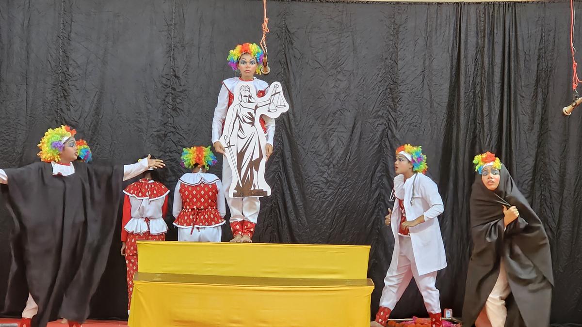 Students spark thought-provoking conversations on environment ...