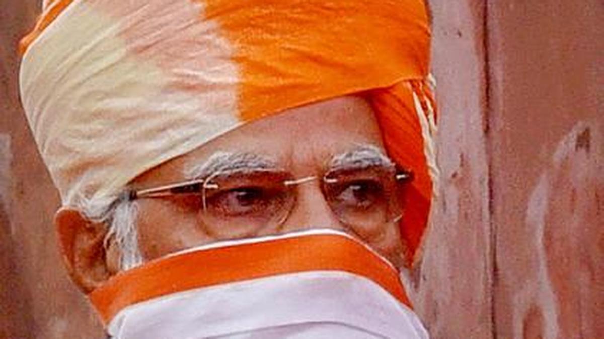 Independence Day | PM Modi continues ‘safa’ tradition - The Hindu