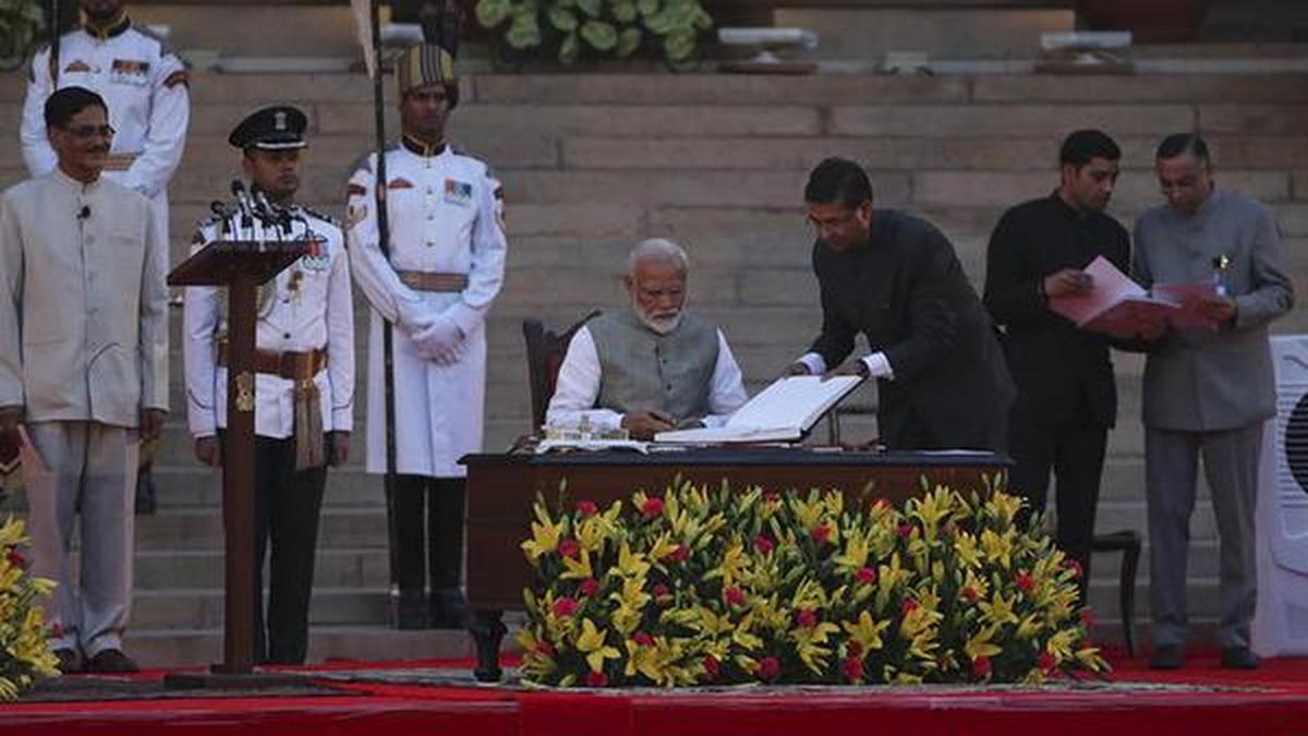 Narendra Modi swearing-in: Celebrities, honchos, stars steal the show ...