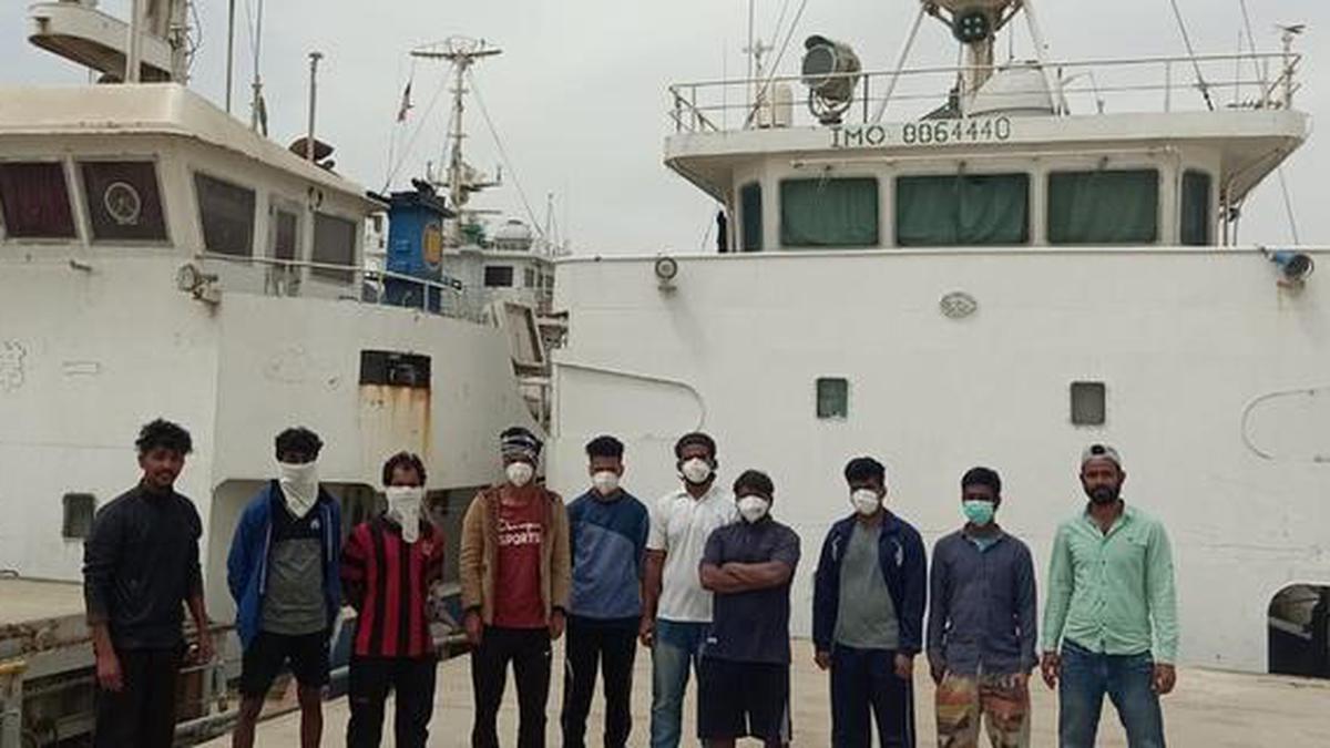 Coronavirus | 17,000 seafarers will return only after policy is ...