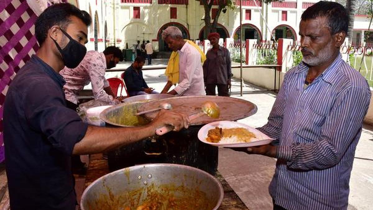 Homeless shelters to provide 3 meals a day: HUA Ministry - The Hindu