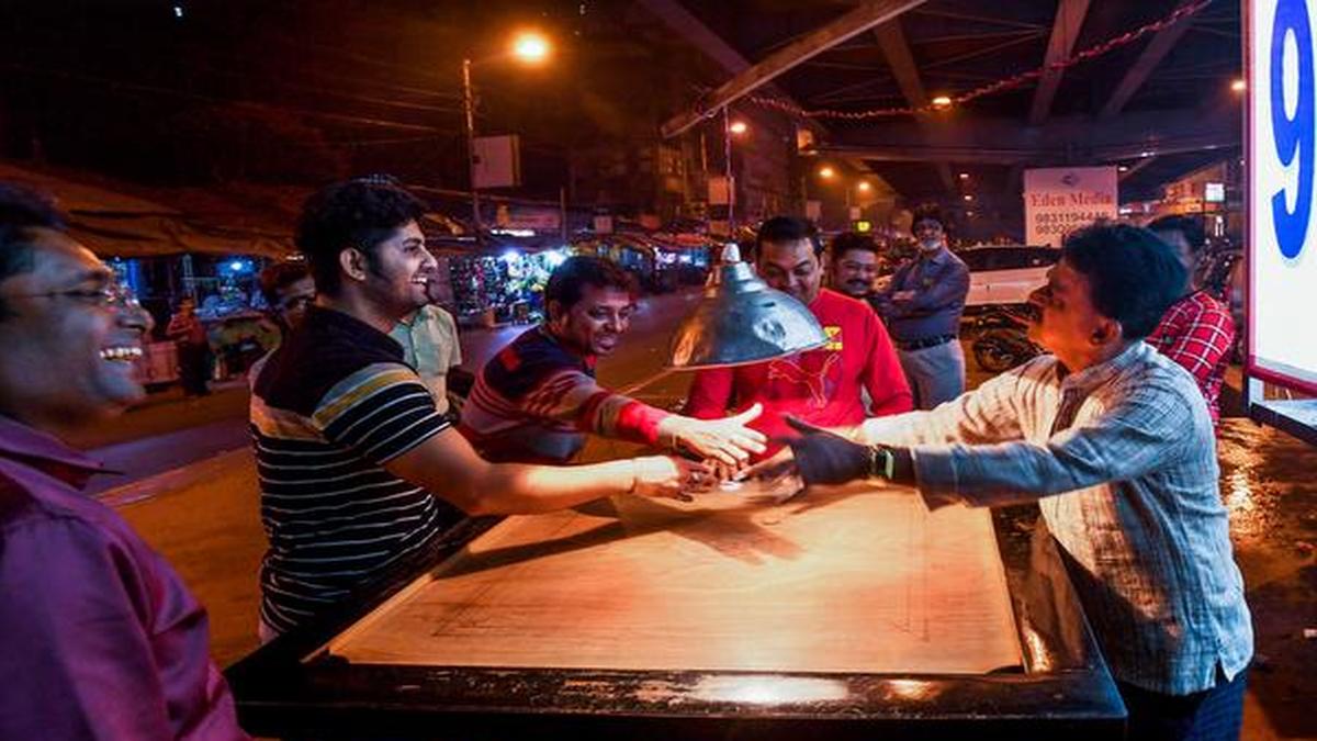 Games under Kolkata’s Gariahat flyover - The Hindu
