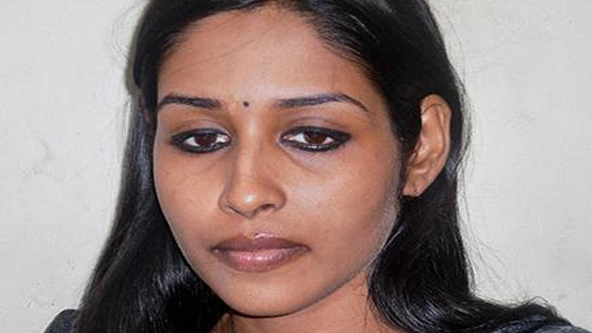 Actor Leena Maria Paul, spouse Sukesh Chandrasekhar sent to ED custody ...