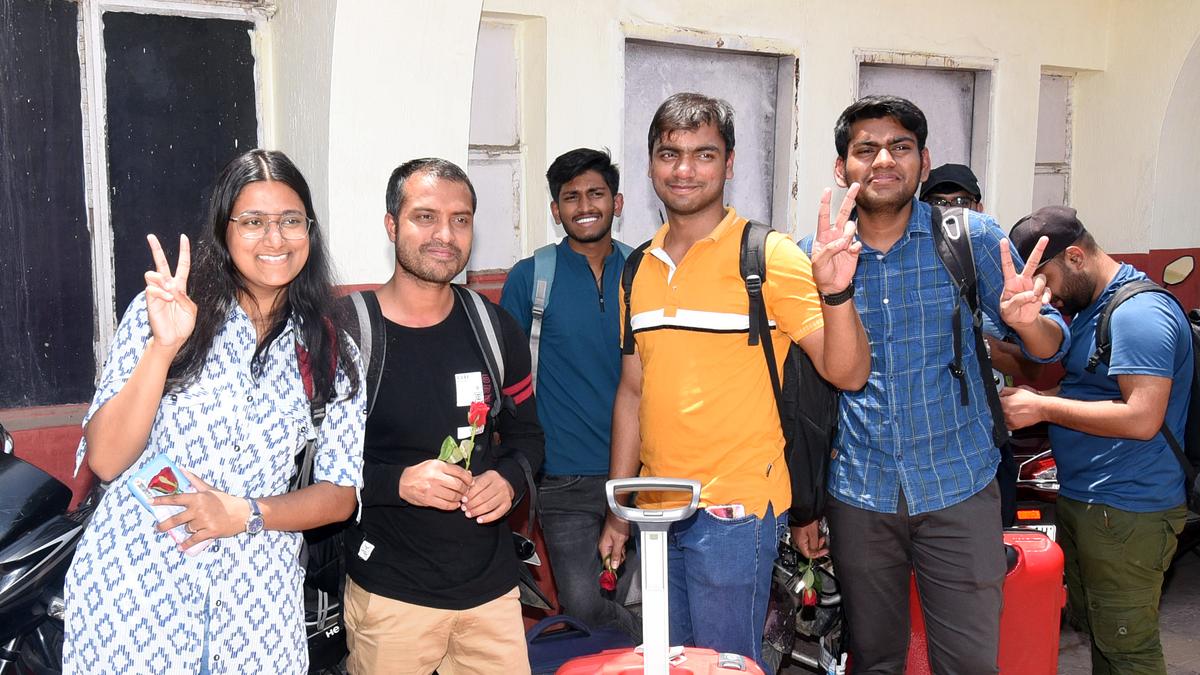 Manipur violence: Students from Bihar share their ordeals - The Hindu