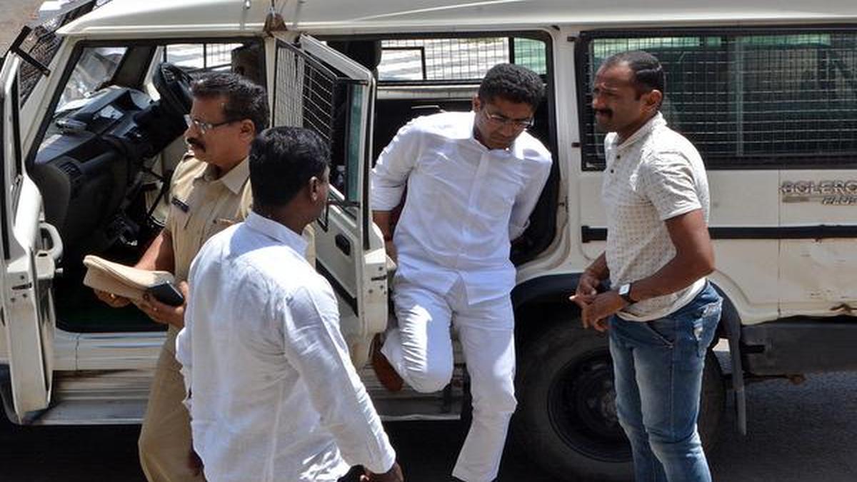 BJP MLA arrested for murder of Shiv Sena leaders - The Hindu