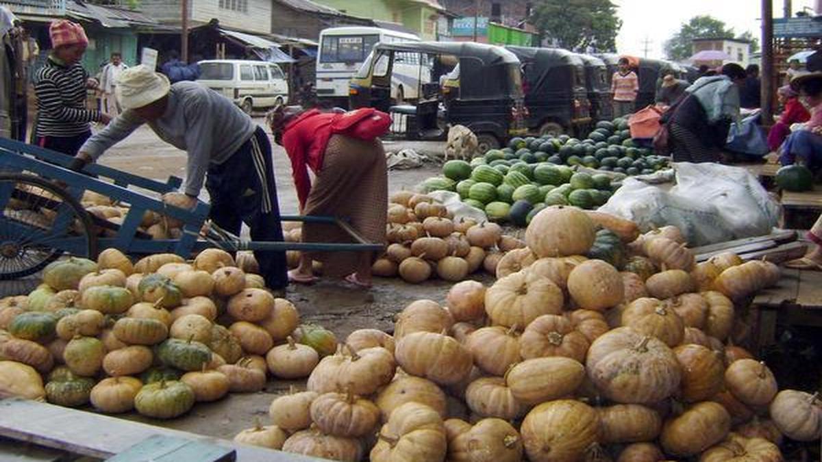 Moreh border trade comes to a standstill - The Hindu