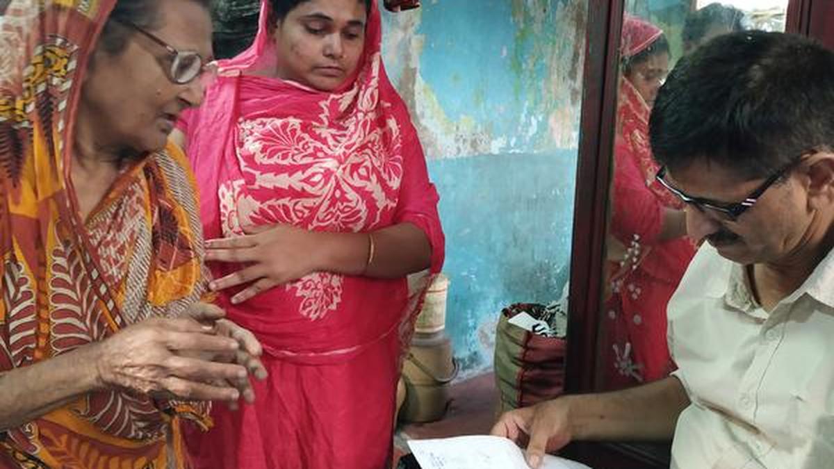 National Register of Citizens: Kolkata-born carpenter jailed in Assam ...