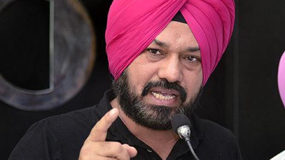 Ghuggi supports Khaira - The Hindu