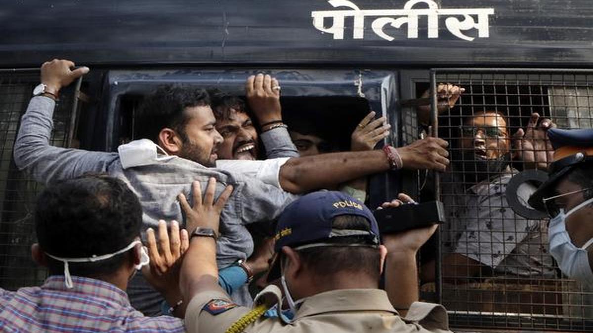 Shiv Sena invokes Trump to taunt BJP over Arnab Goswami’s arrest - The Hindu