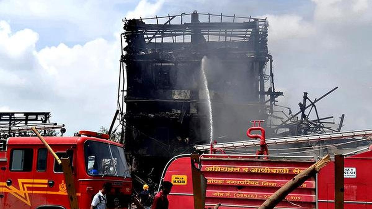 13 dead in fire at chemical plant in Dhule - The Hindu