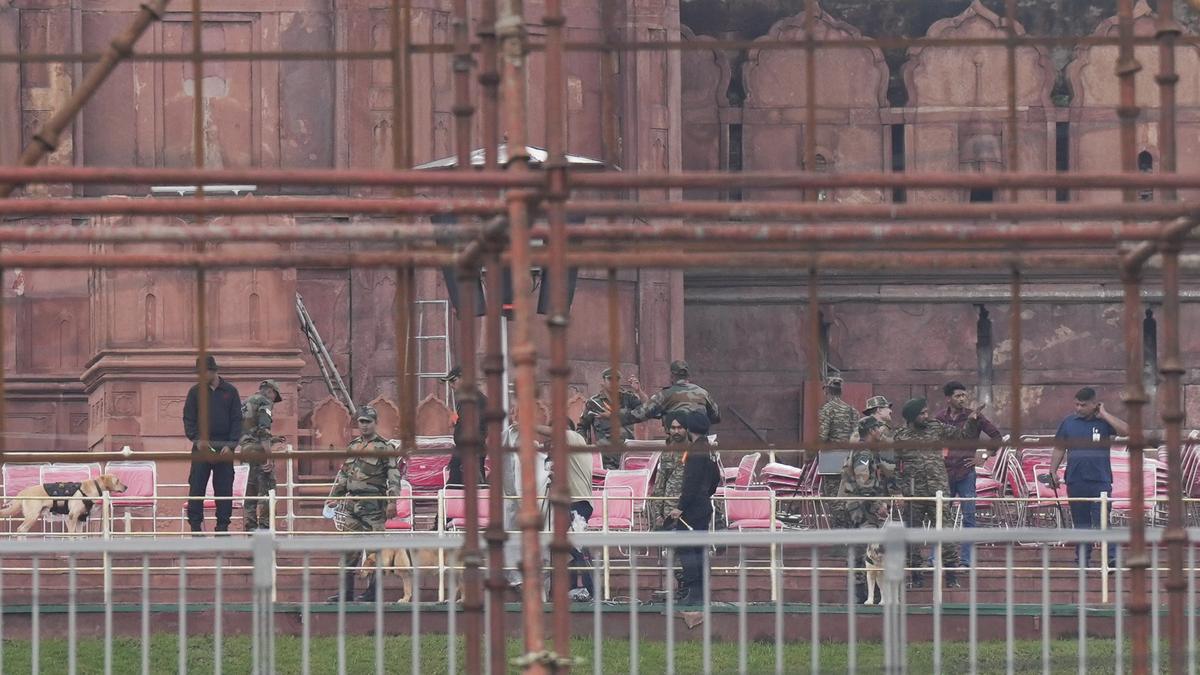 Delhi Police beefs up security ahead of Independence Day celebrations ...