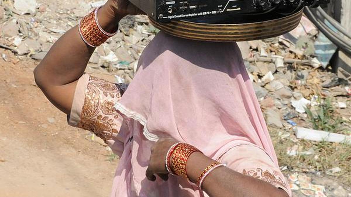 It’s time to do away with ‘ghoonghat’, says Rajasthan CM - The Hindu