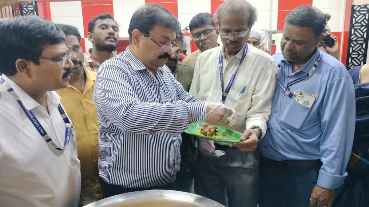 Food safety officials seal restaurant in Ponneri, seize 150 kg of stale ...