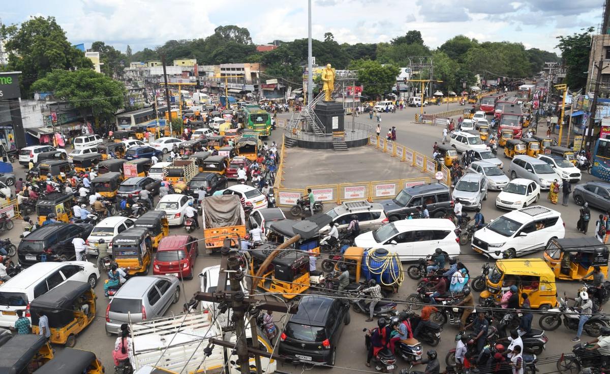 Vaigai dam overflows as water touches maximum level - The Hindu