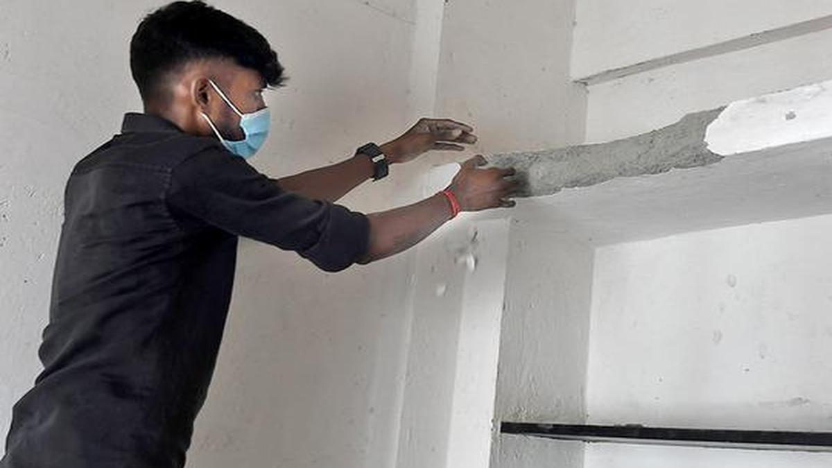 Defects in plastering work at K.P. Park tenements: report - The Hindu