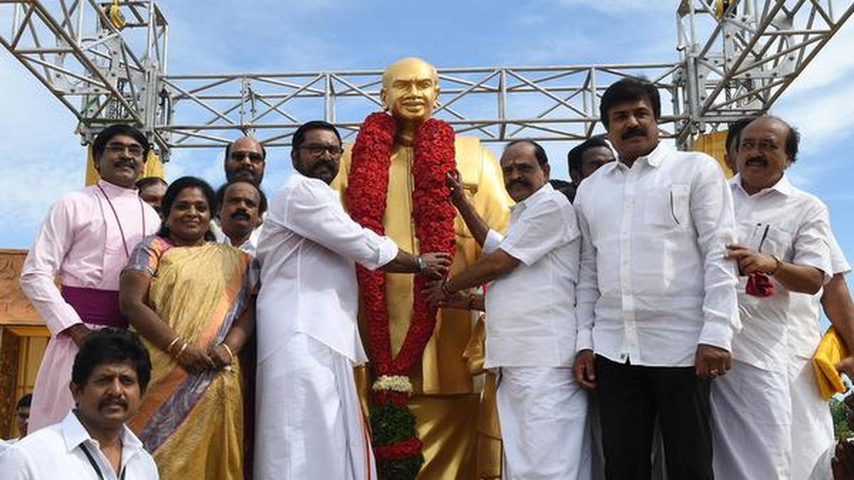 CM unveils Kamaraj memorial - The Hindu