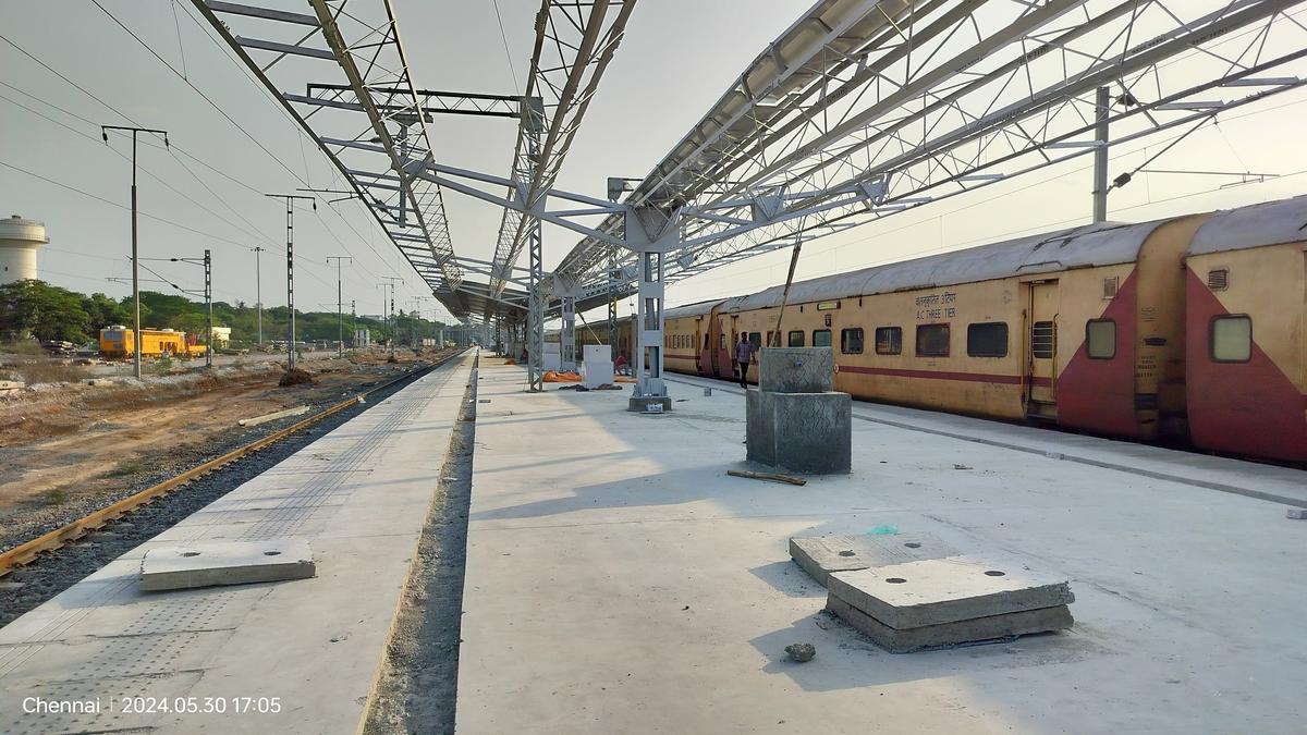 The third terminal at Tambaram station remains a non-starter - The Hindu
