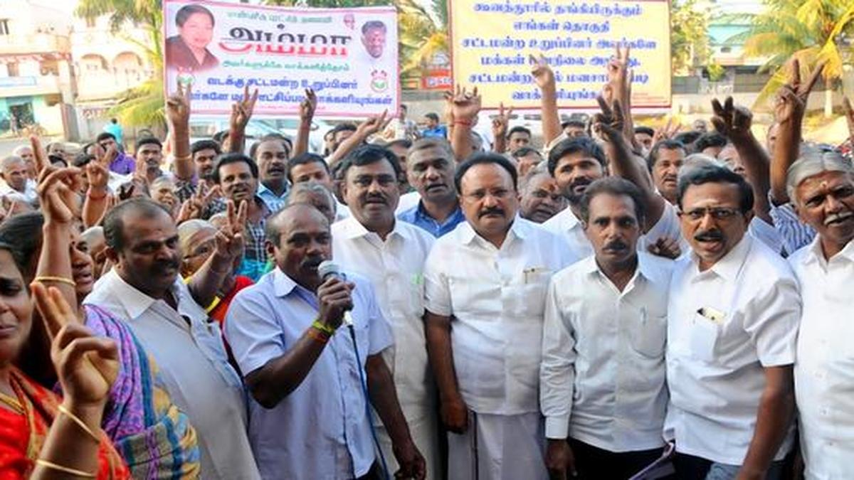 Edappadi government to face trust vote today - The Hindu