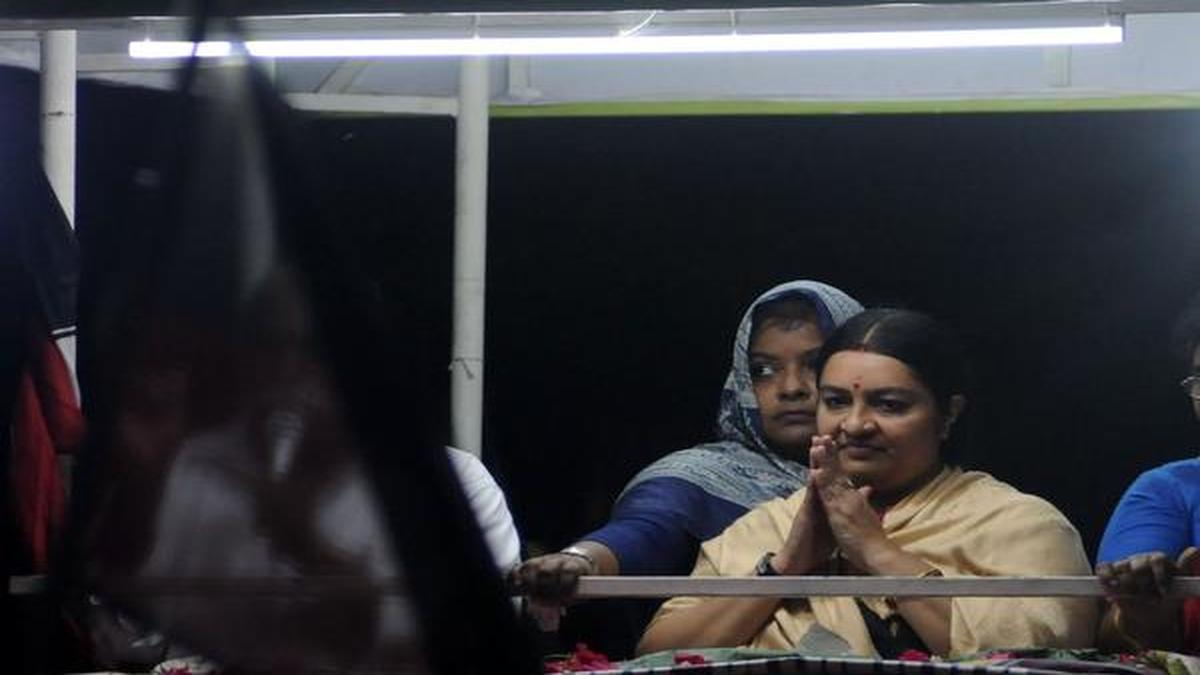 Jayalalithaa’s Poes Garden house belongs to Deepak and I, says Deepa ...