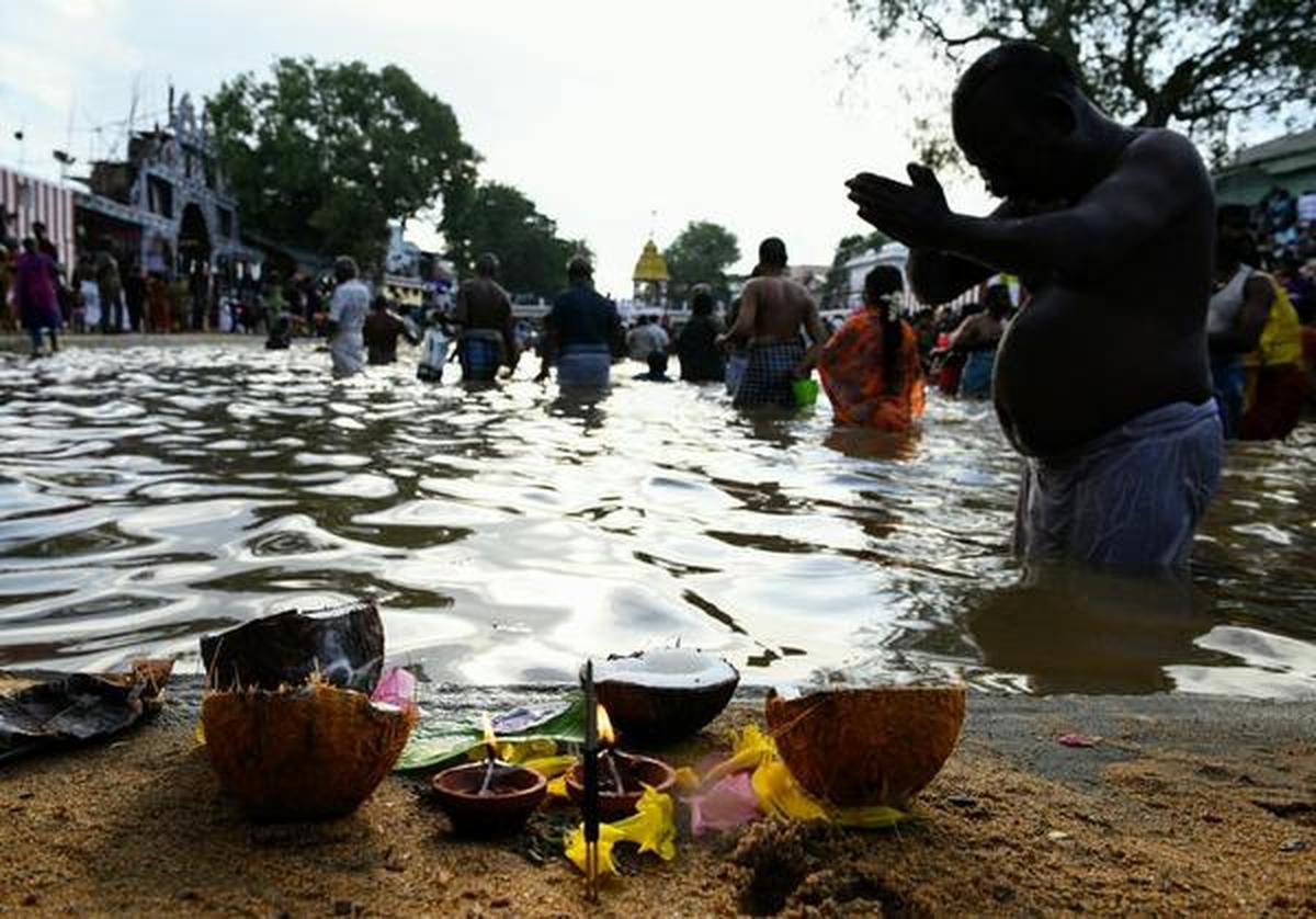 Maha Pushkaram — Cauvery wears a festive look - The Hindu