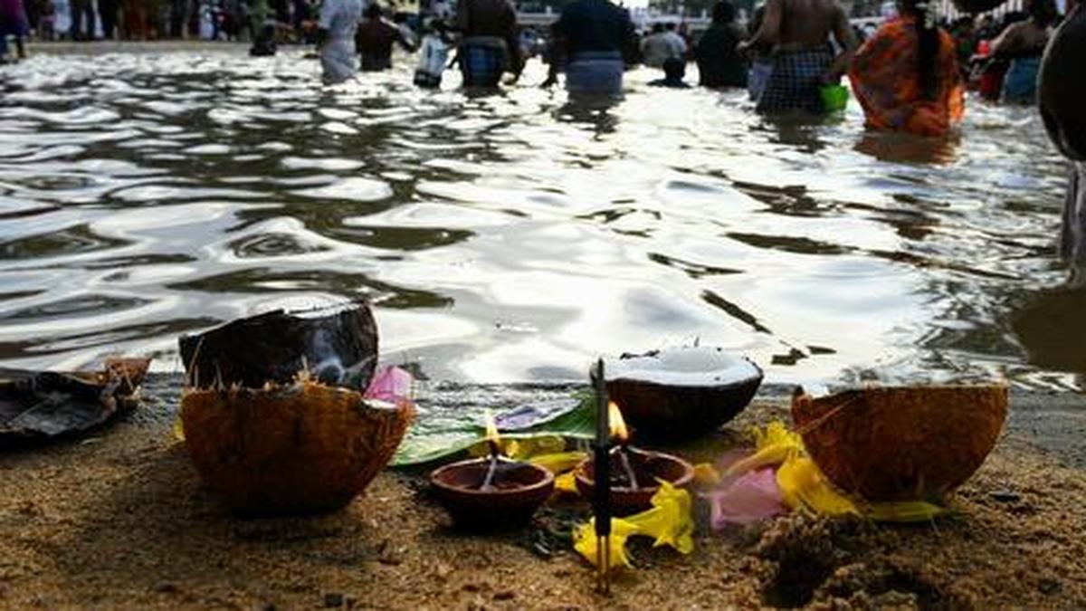 Maha Pushkaram — Cauvery wears a festive look - The Hindu