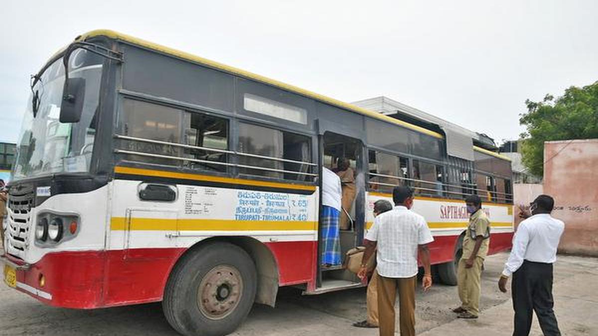 Interstate bus services resume from Vellore district - The Hindu